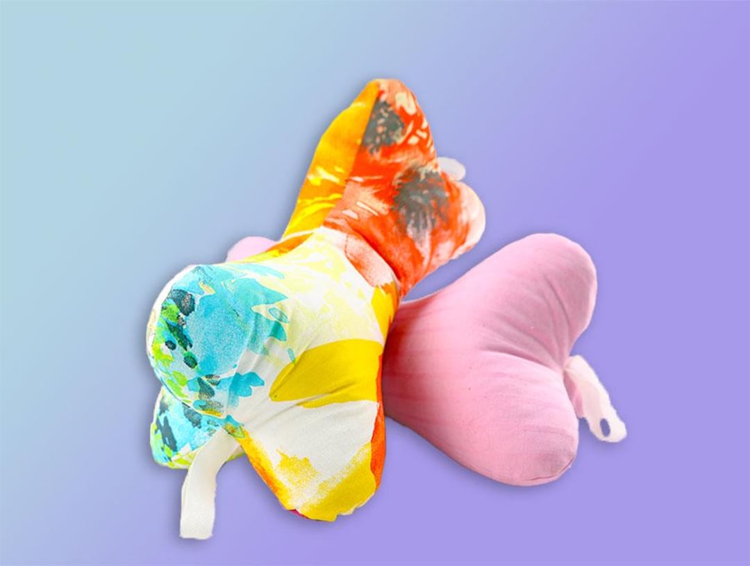 Dog Bone Neck Pillow Sewing Pattern and Tutorial, Easy Pillow Pattern ...