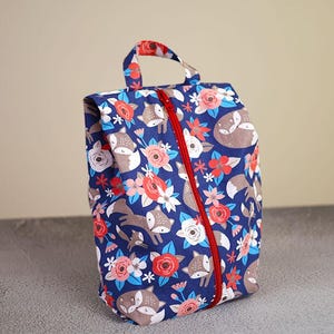Shoe Bag Sewing Pattern and Tutorial, Shoe Bag for Storage or Travel ...