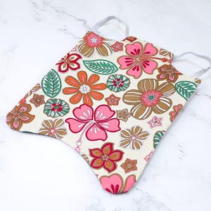 Chicken Saddle Sewing Pattern and Tutorial, Hen Apron Sewing Pattern ...