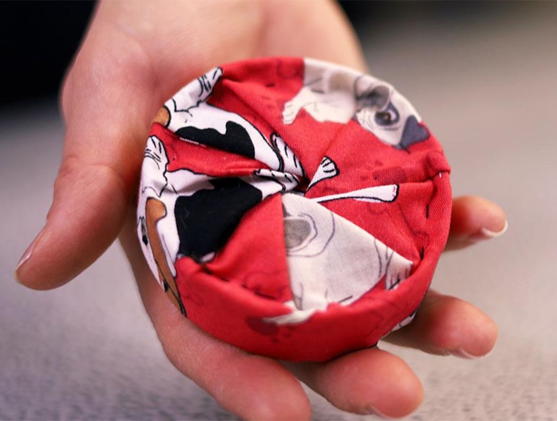 Sewing Thread Catcher Sewing Pattern and Tutorial, Collapsible Thread ...