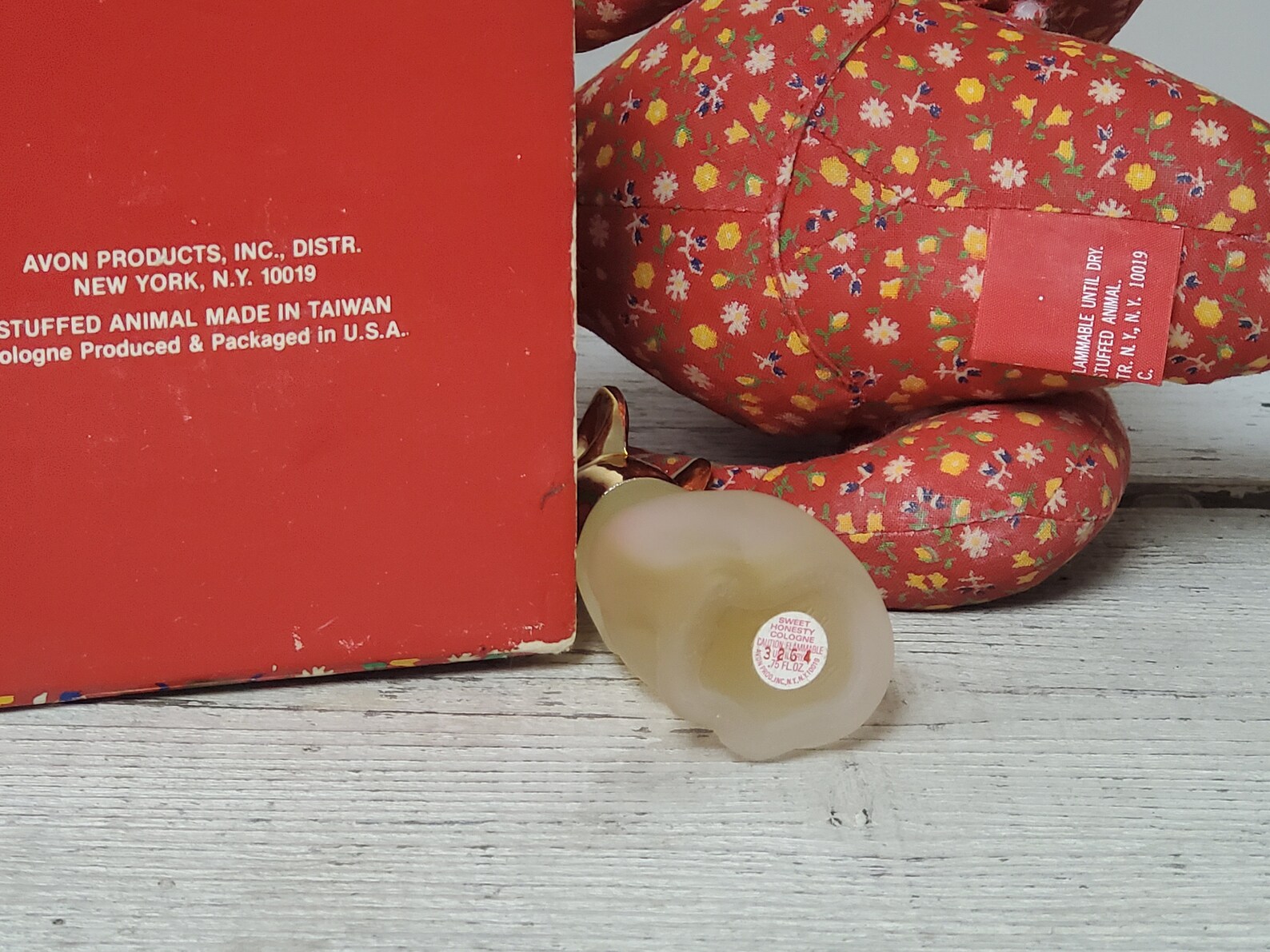 Vintage AVON Red Ditsy Print Fabric Kangaroo W/baby Roo Glass - Etsy