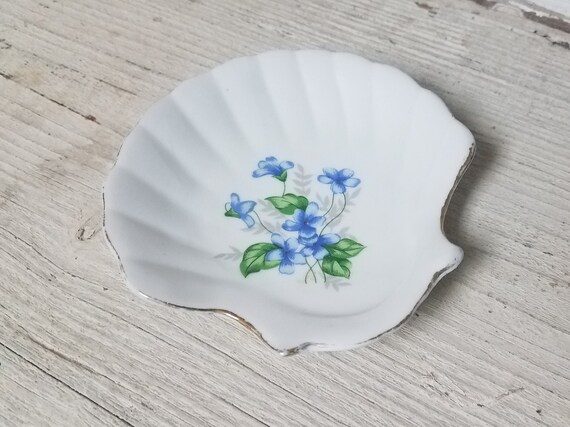 Vintage Porcelain Trinket Dish Shell Shaped Blue Flow… - Gem