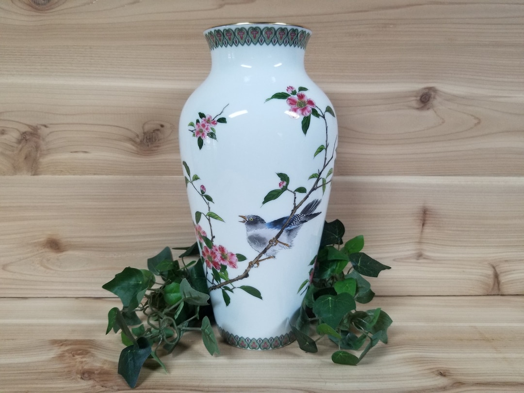 Vintage Asian SHIBATA Baluster Style Vase White Porcelain W/small ...