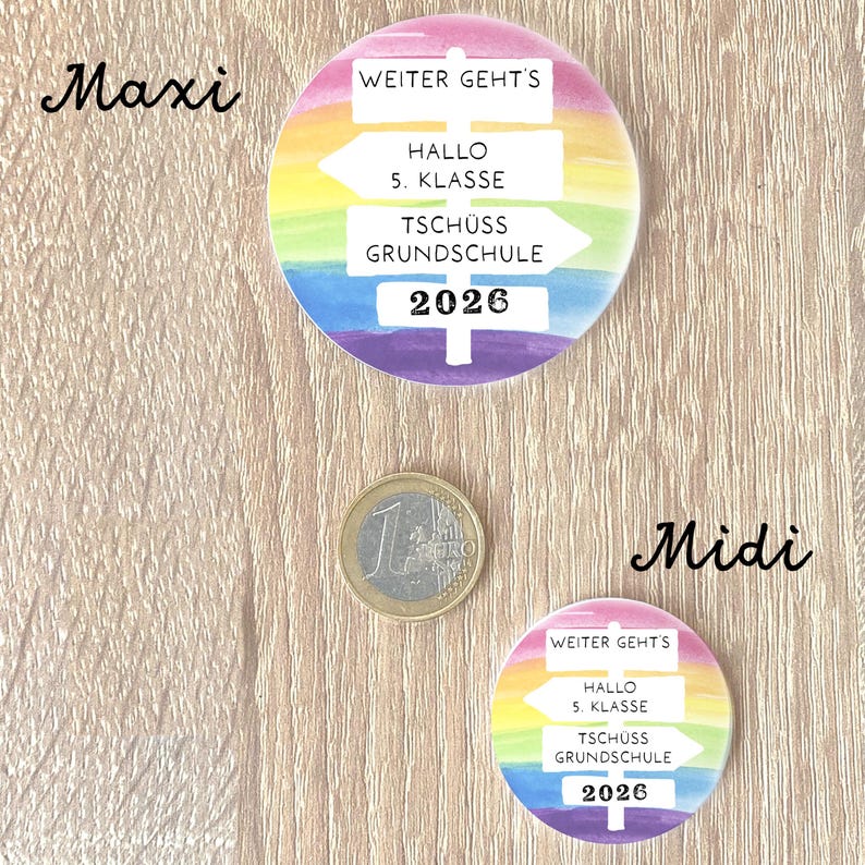 Button Tschüss Grundschule - 2026 - Hallo 5. Klasse in Regenbogenfarben ...