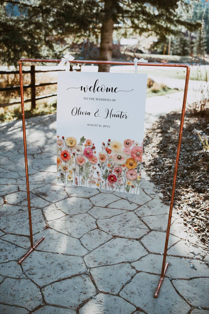 Editable Wildflower Welcome Sign Template, Flower Stems, Fern Leaves ...
