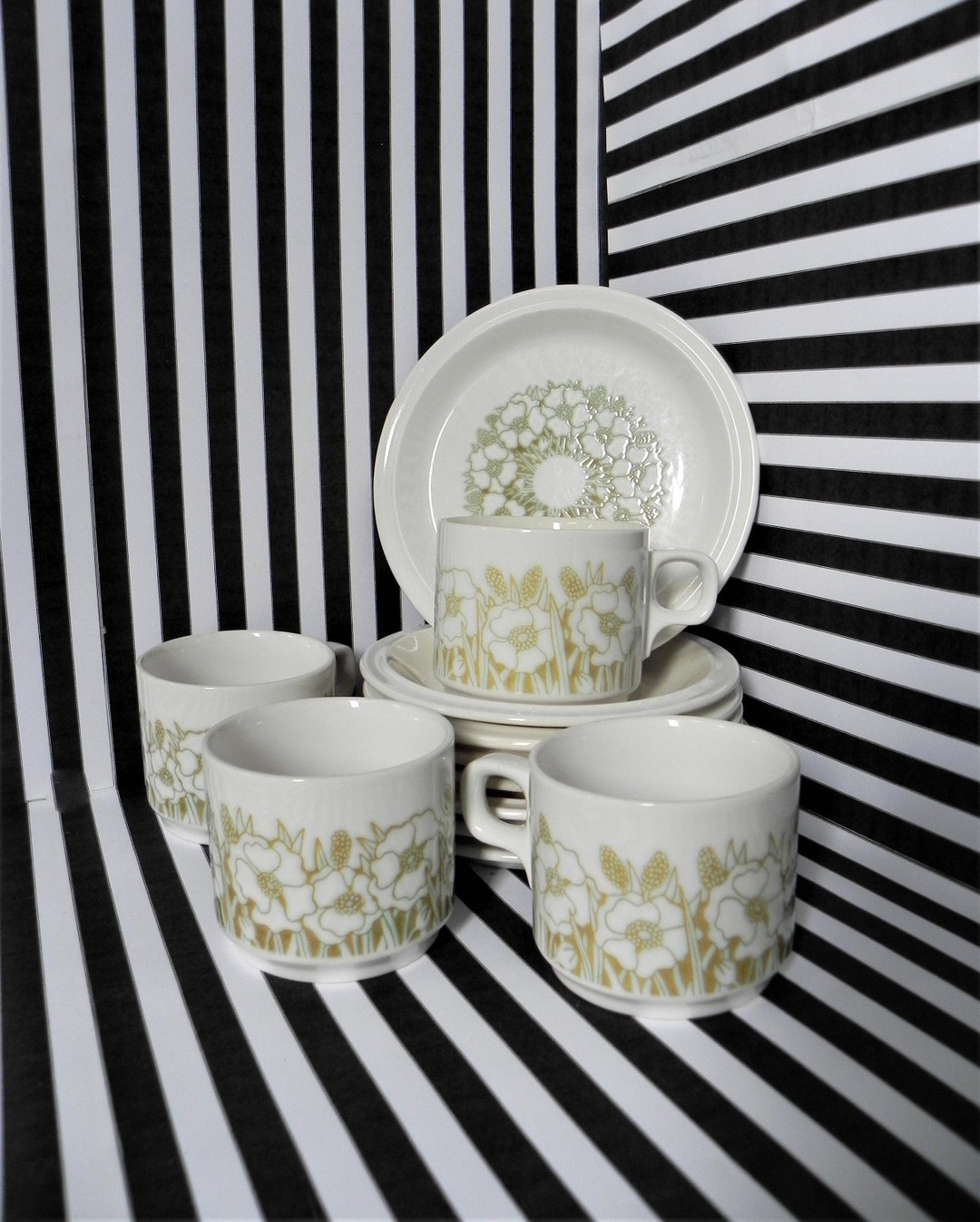 A Vintage Hornsea Pottery Tea Set. Fleur Pattern. Cups Saucers and ...