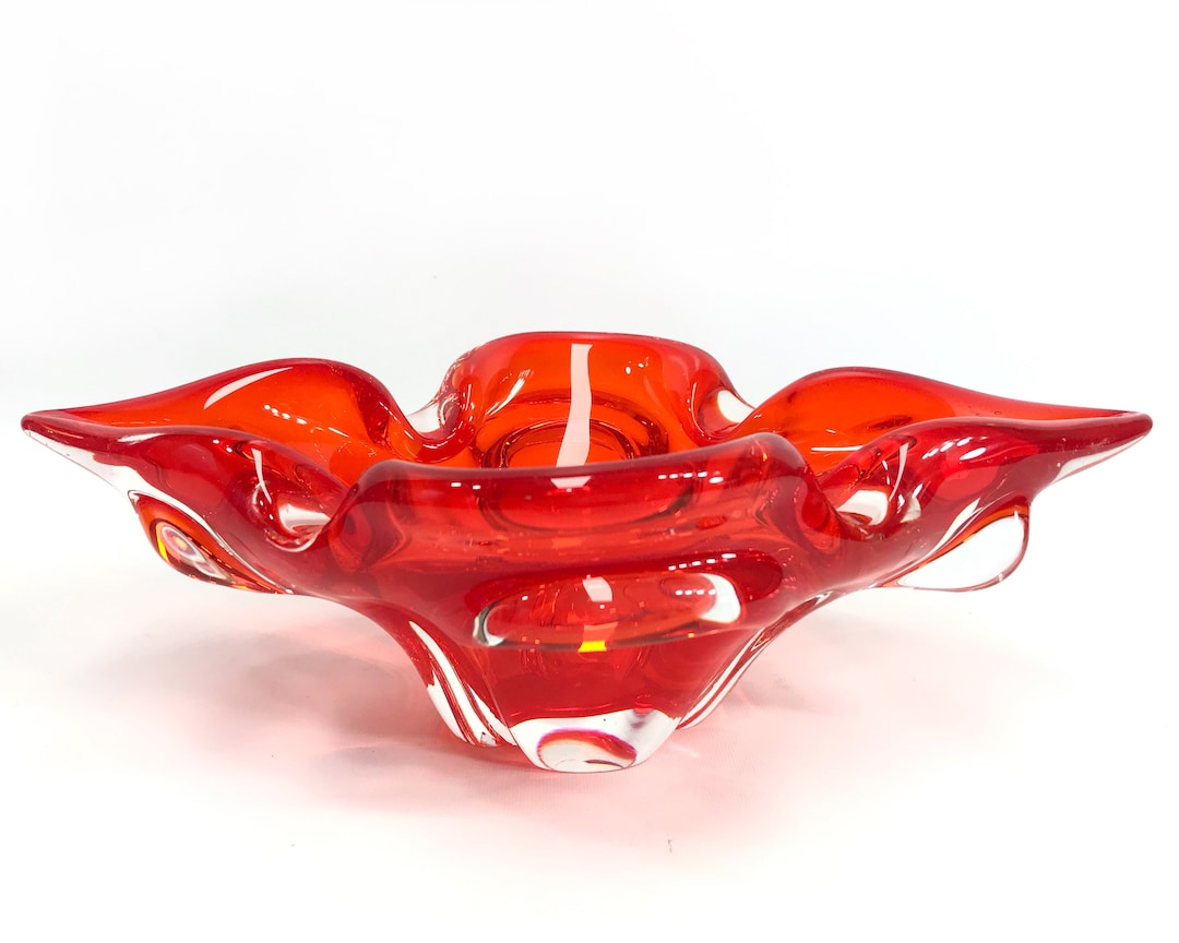 Spectacular Vintage Canadian Art Glass, Fiery Red Centerpiece Ashtray ...
