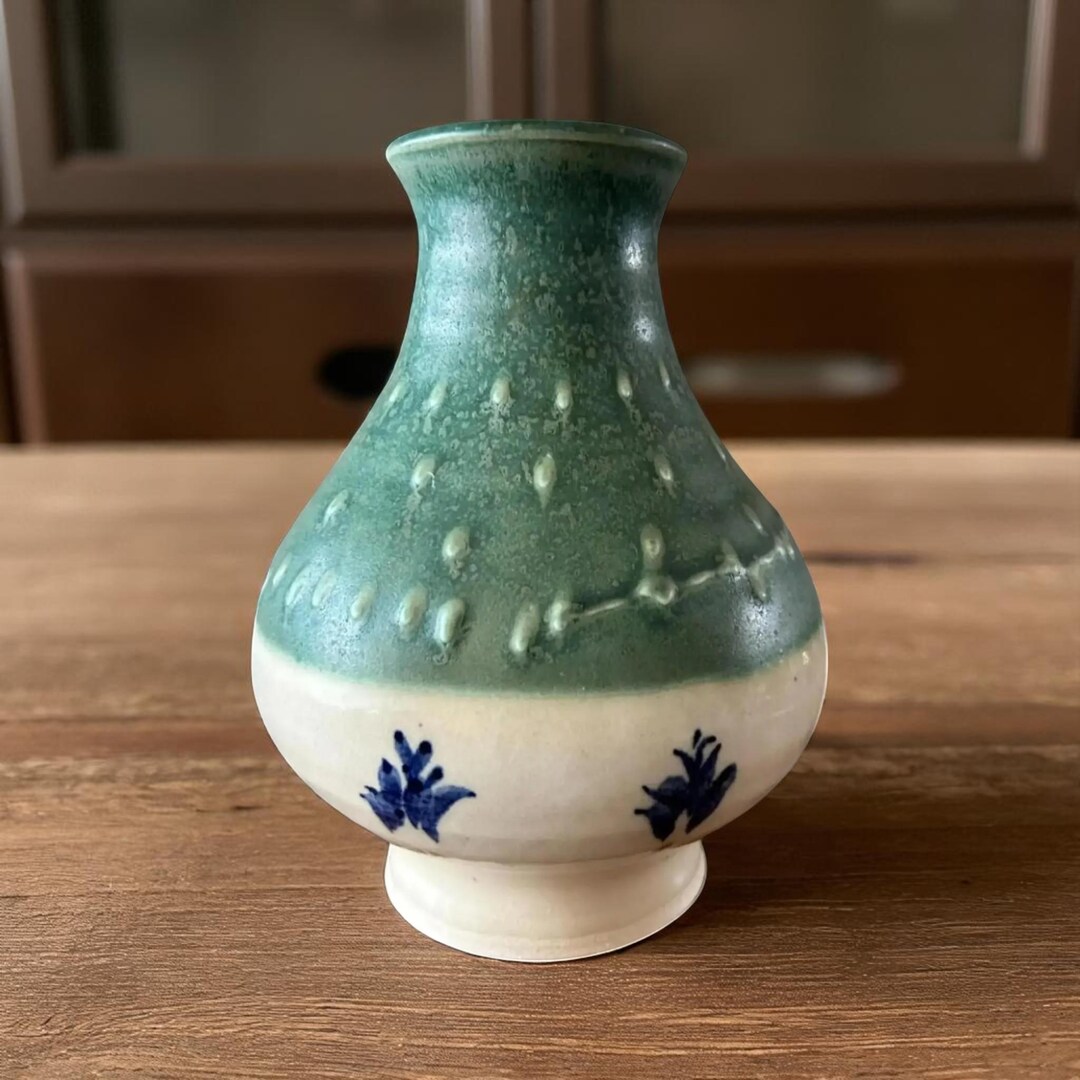 Artisan Signed 'sheldon 93' Hand Crafted Pottery Vase With Two Tone ...