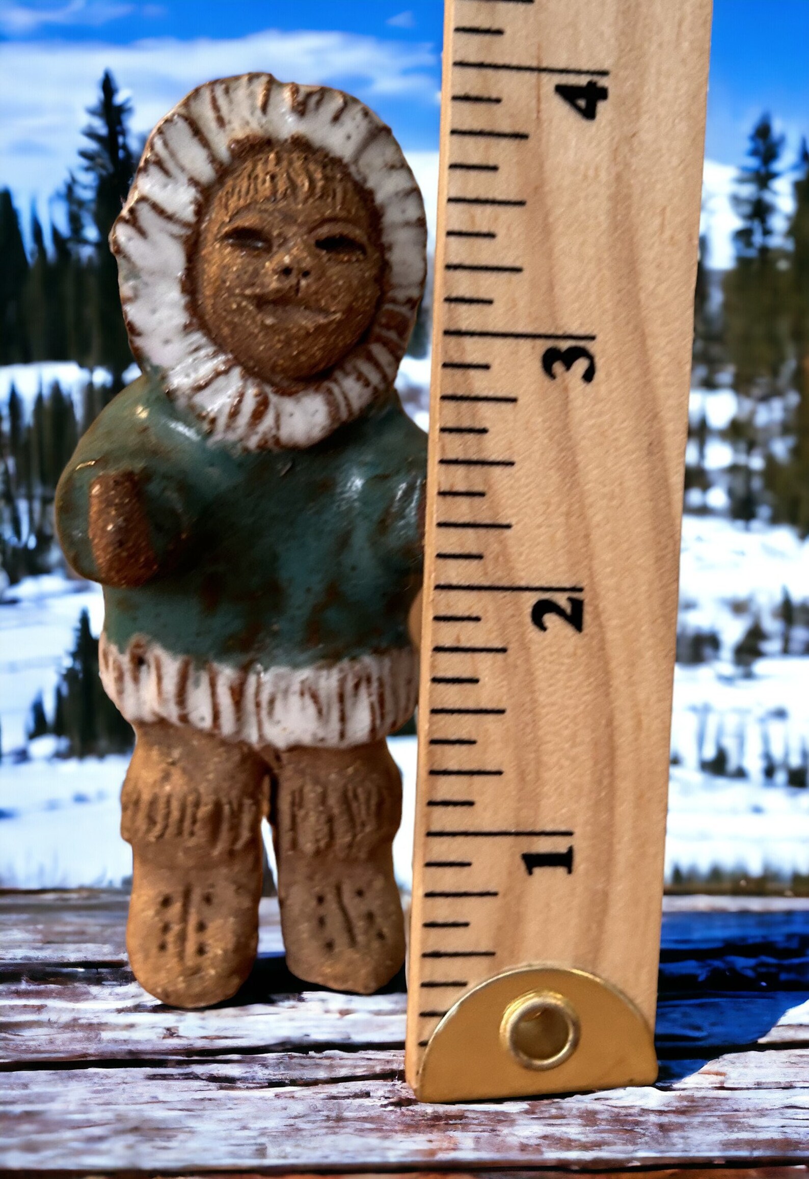 Inuit Eskimo Sandstone Pottery Figure in Parka Figurines British ...