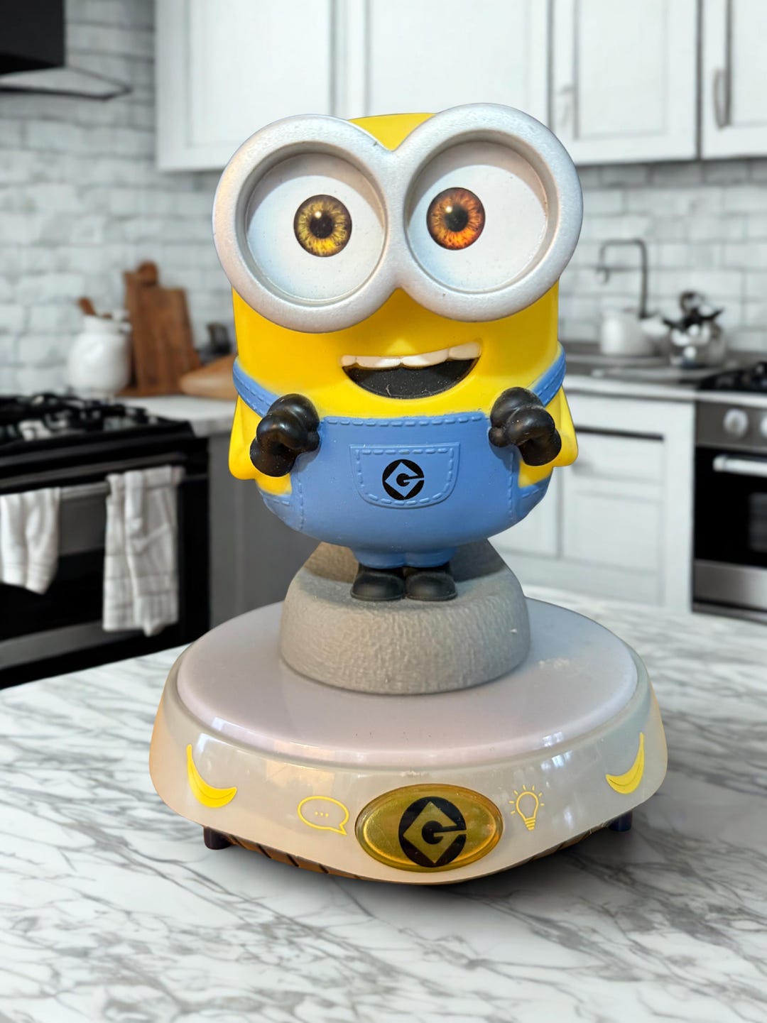 Working 2015 Despicable Me Minions "groovy Bob" Talking Night Light ...