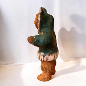 Inuit Eskimo Sandstone Pottery Figure in Parka Figurines British ...