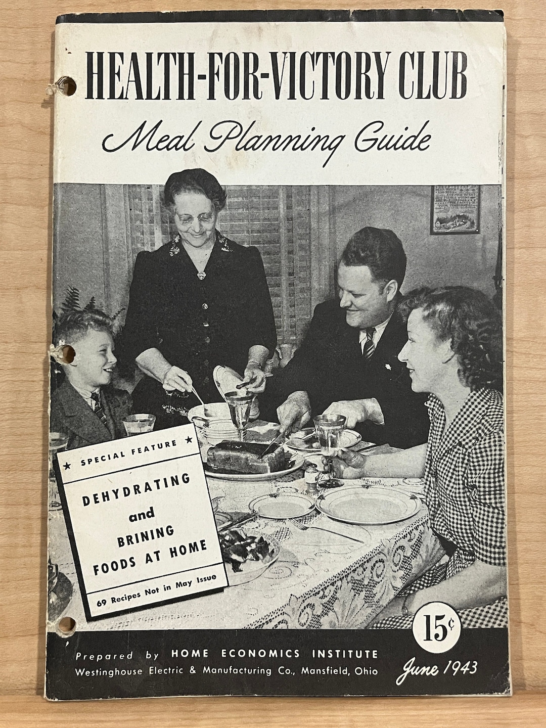Wartime Cookbook Booklet: 1943 WWII Health for Victory Meal Planning ...