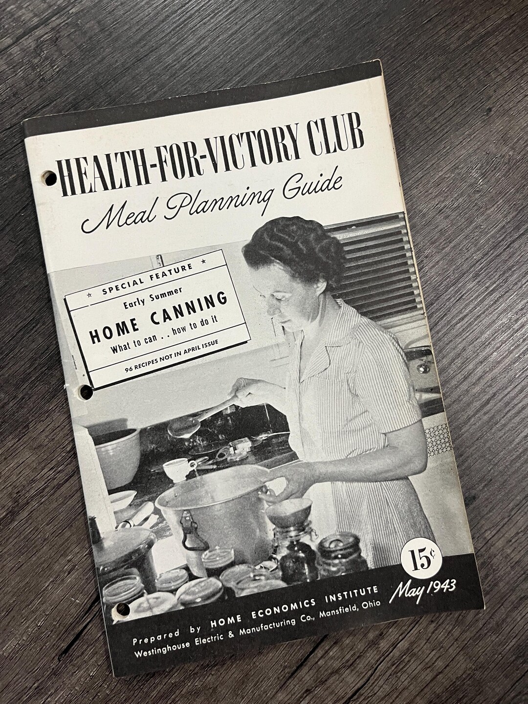 Wartime Cookbook Booklet: 1943 WWII Health for Victory Meal Planning ...