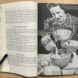 1943 WARTIME the Victory Binding of the American Woman's Cook Book ...