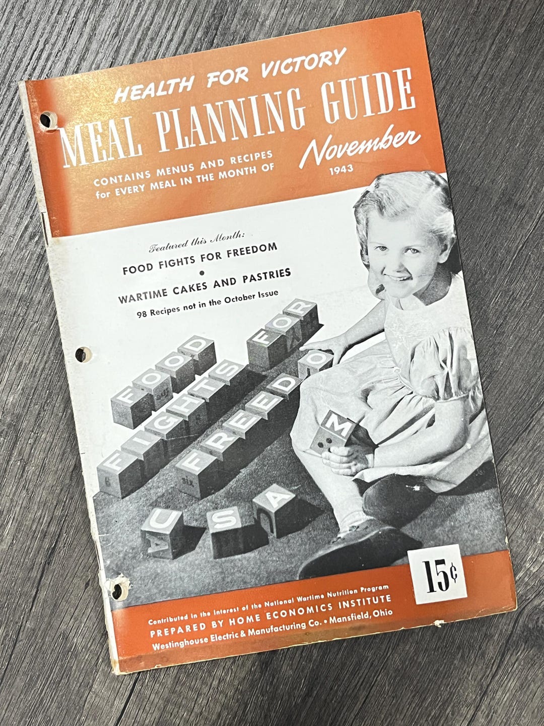 Wartime Cookbook Booklet: 1943 WWII Health for Victory Meal Planning ...