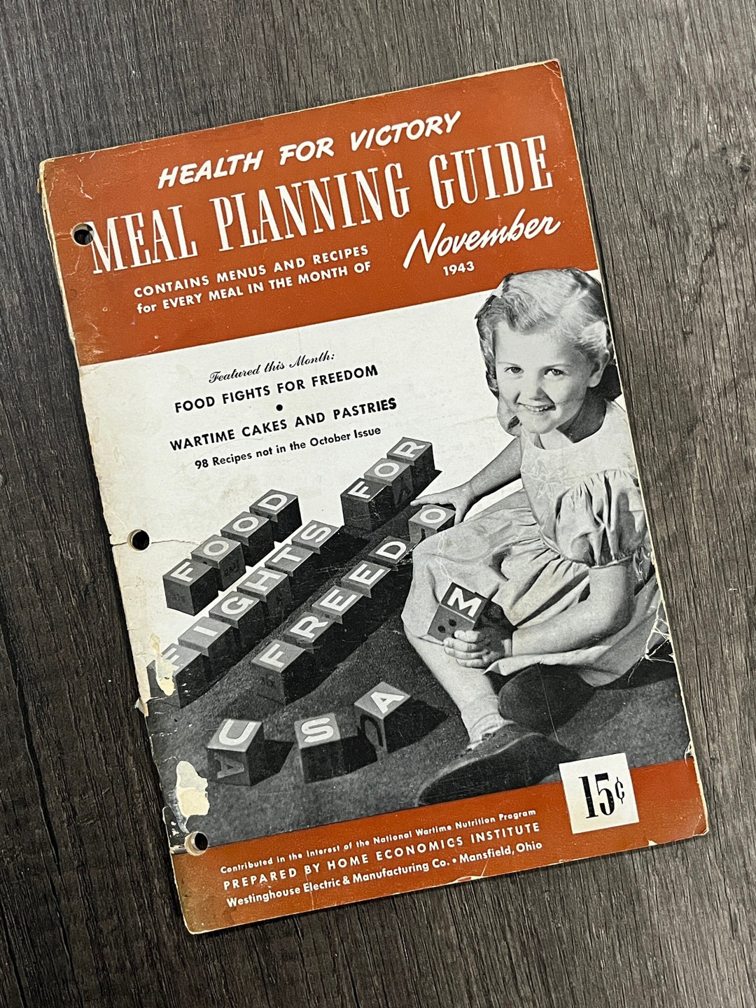 Wartime Cookbook Booklet: 1943 WWII Health for Victory Meal Planning ...