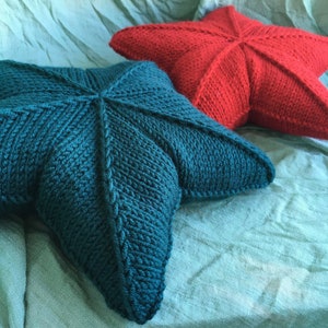 Knit Star Pillow Pattern . Knit Star Decor Pattern for Christmas, New ...