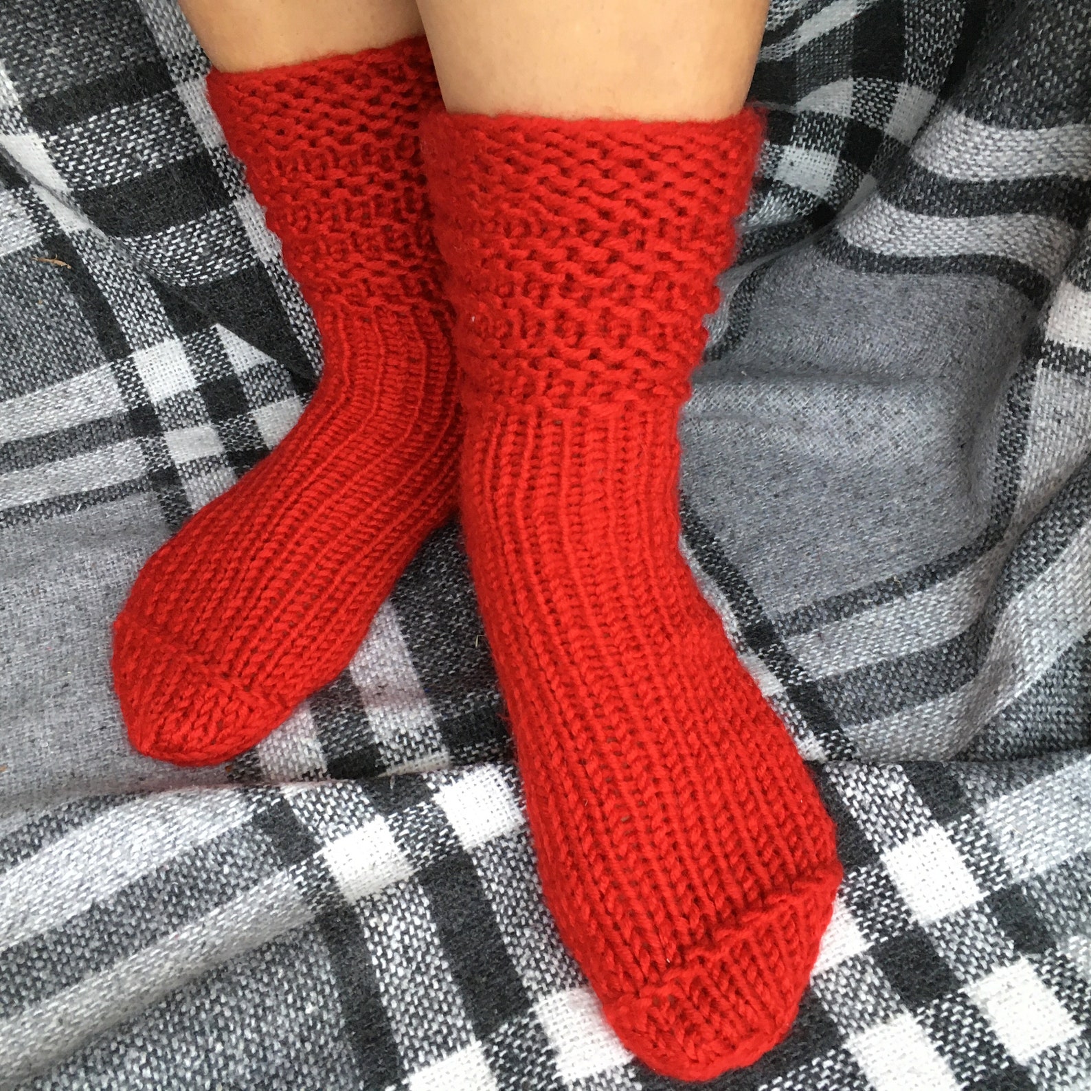 Simple Socks Knitting Pattern . Hand Knitting Socks Description ...