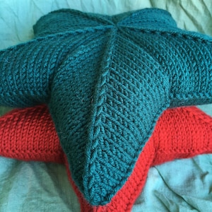 Knit Star Pillow Pattern . Knit Star Decor Pattern for Christmas, New ...