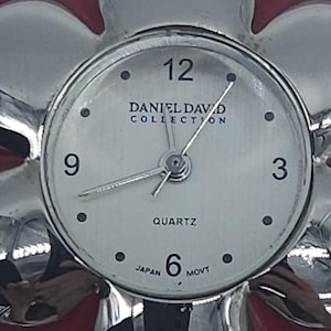 Vintage and Rare Daniel David Collection Quartz Table Clock Red Mini ...