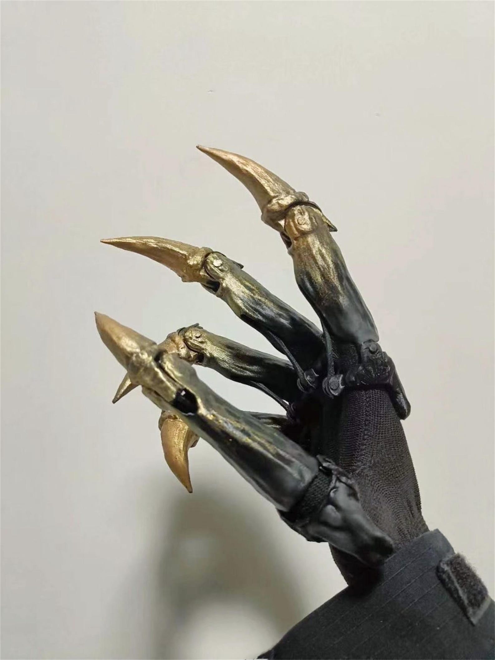 Halloween Horrible Claw Skull Claw,gold Tech Paws Claw, Robot Blades ...