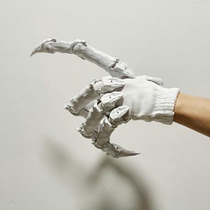 White Skull Claws, Tech Paws Claw, Robot Blades Fingers, Mechanical ...