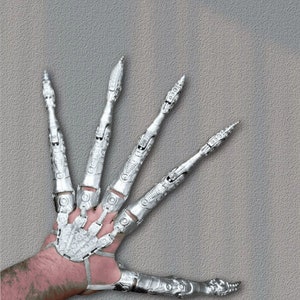 Silver Skull Claws, Tech Paws Claw, Robot Blades Fingers, Mechanical ...