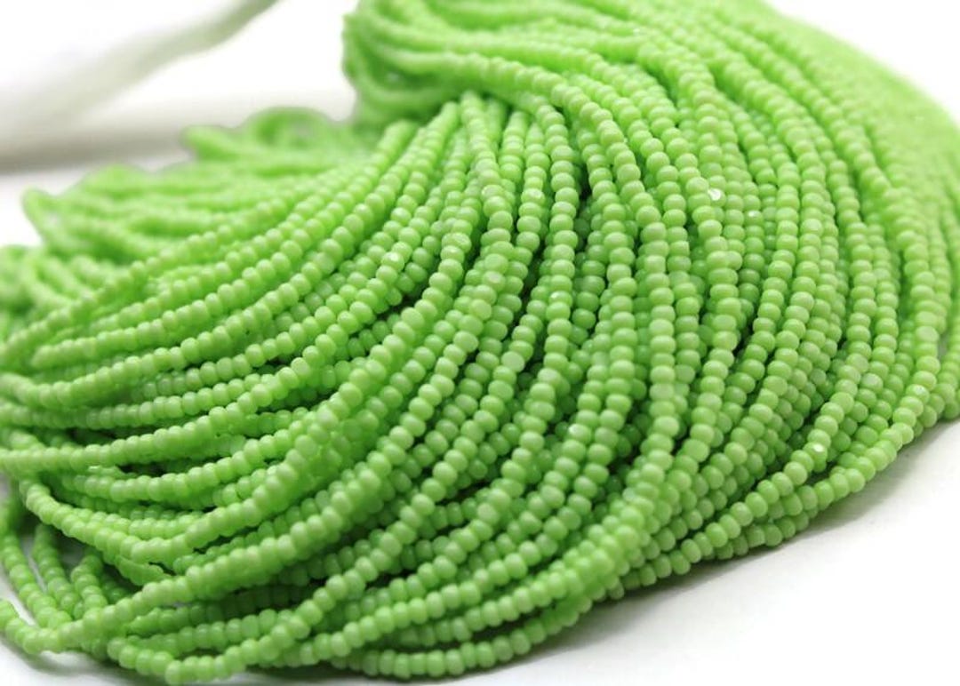 11/0 Charlotte True Cut Beads, Lime Green Opaque (2 Perfect Facets) 1 ...