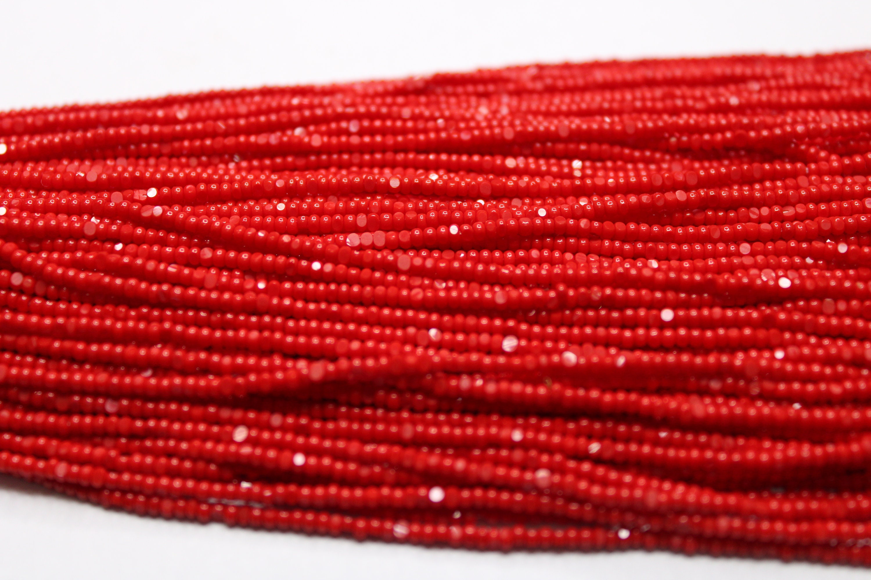 11/0 Charlotte Cut Beads Red Opaque (2 Perfect Facets) 1 Hank ...
