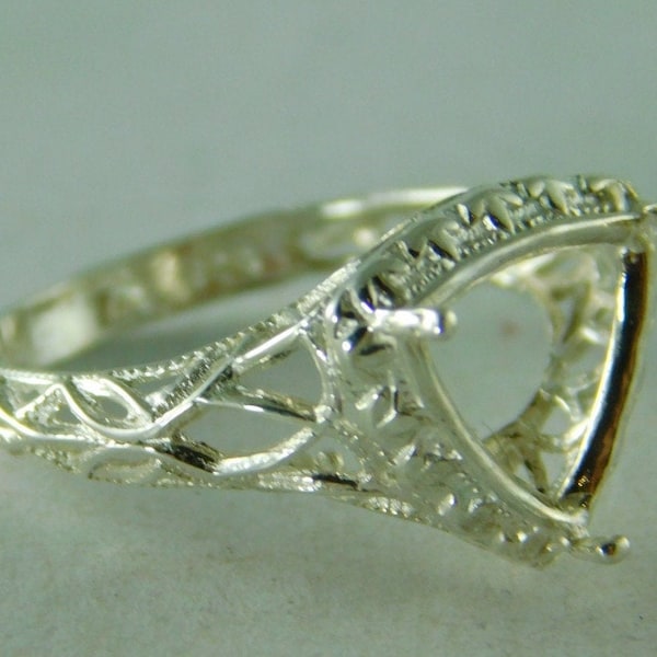 Trillion Ring - Etsy