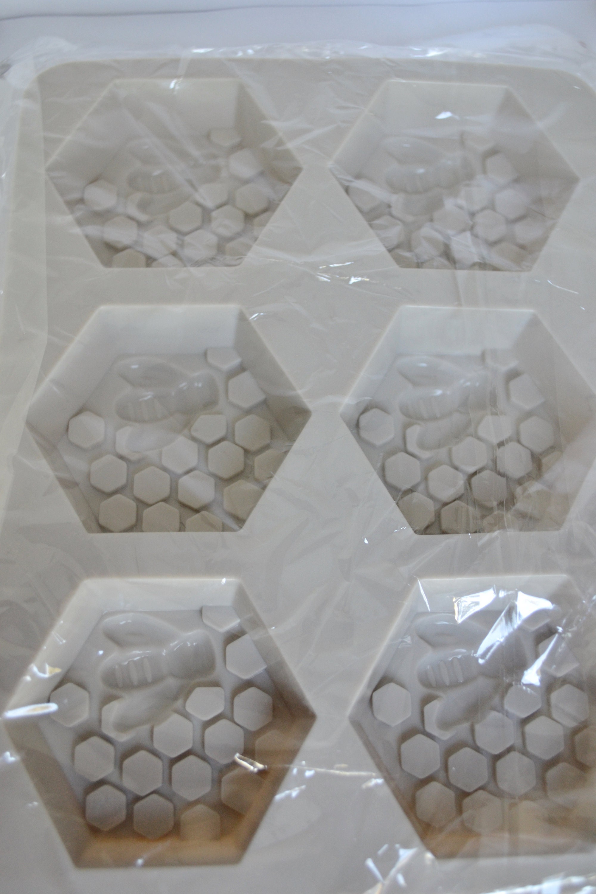 HONEYCOMB & BEE MOLD Large Silicone 6 Cavity Baking Mold | Etsy