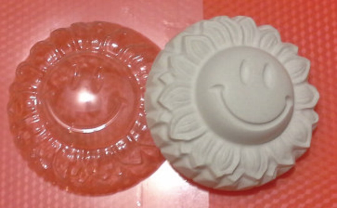 SMILEY FACE MOLD, Bath Bomb Mold, Soap Mold, Chocolate Mold, Cake ...