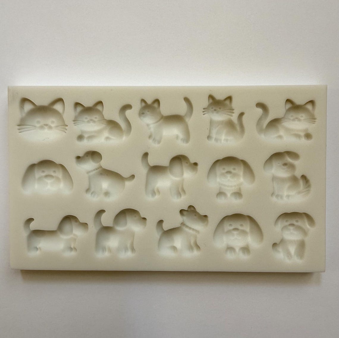 PET VARIETY MOLD, 15 Cavity Dogs & Cats Silicone Mold, Puppies Kittens ...