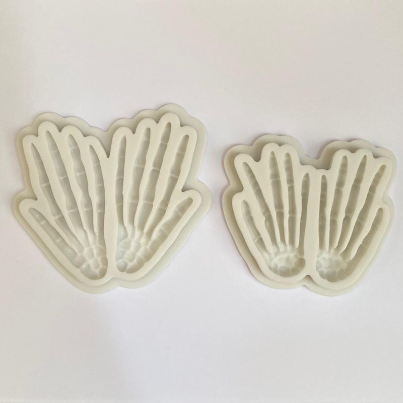 Skeleton Hand Mold - Etsy