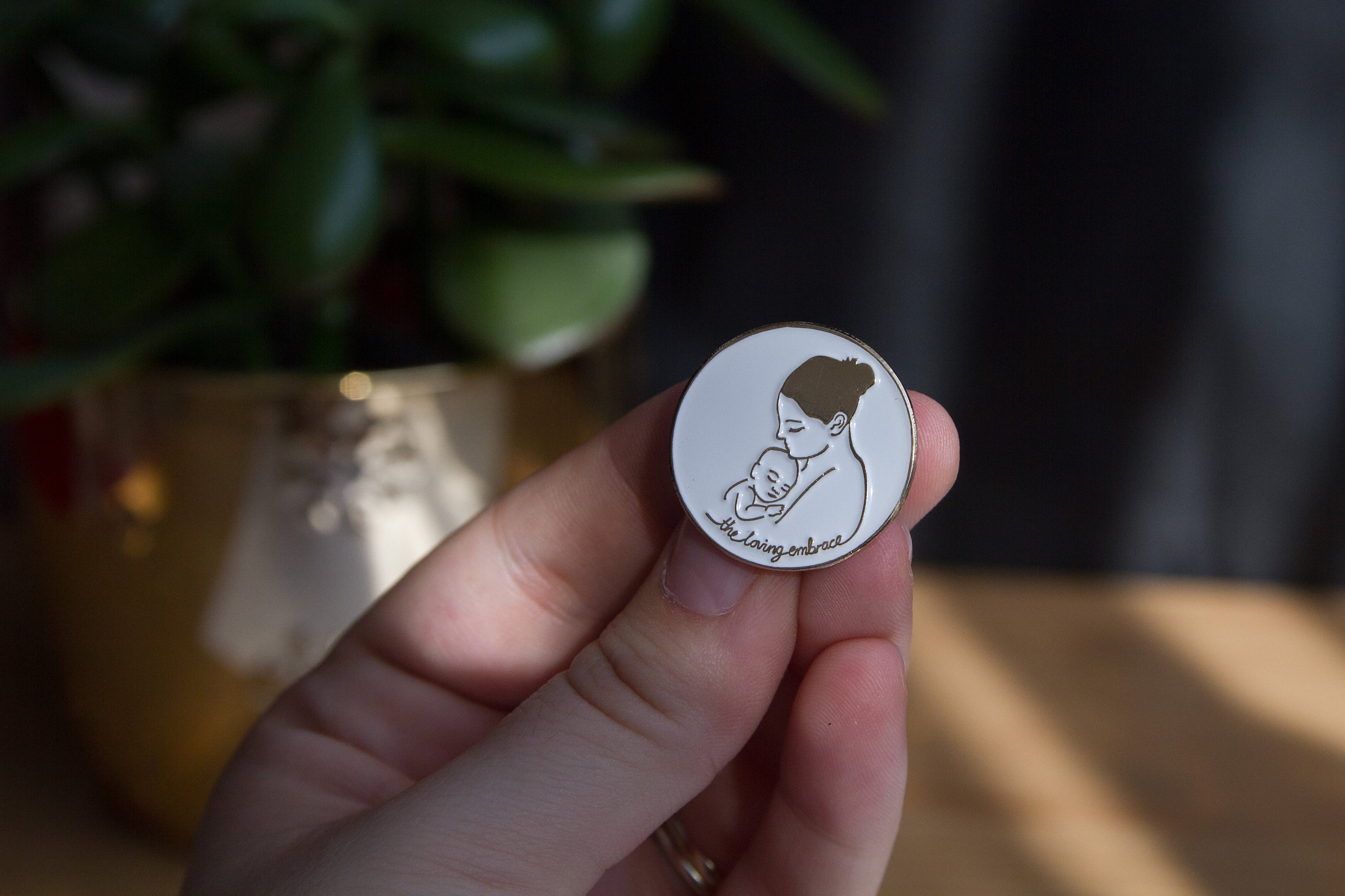 The Loving Embrace Soft Enamel Pin Gifts for Mum Mummy - Etsy