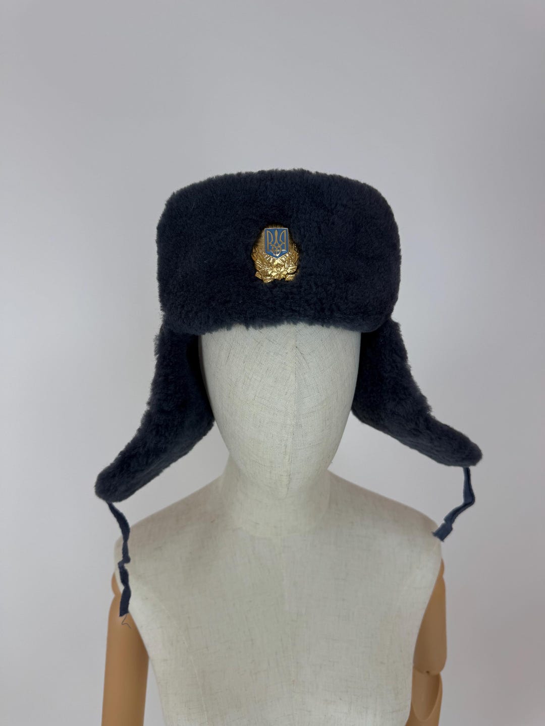 Ukraine Vintage Army Ushanka Winter Hat, Soldier Insignia Unisex Size ...