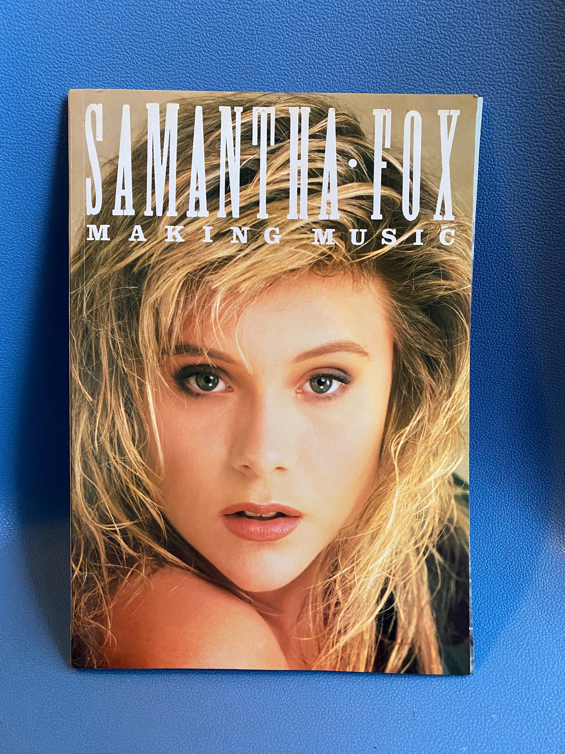 Samantha Fox's Instagram, Twitter & Facebook on IDCrawl