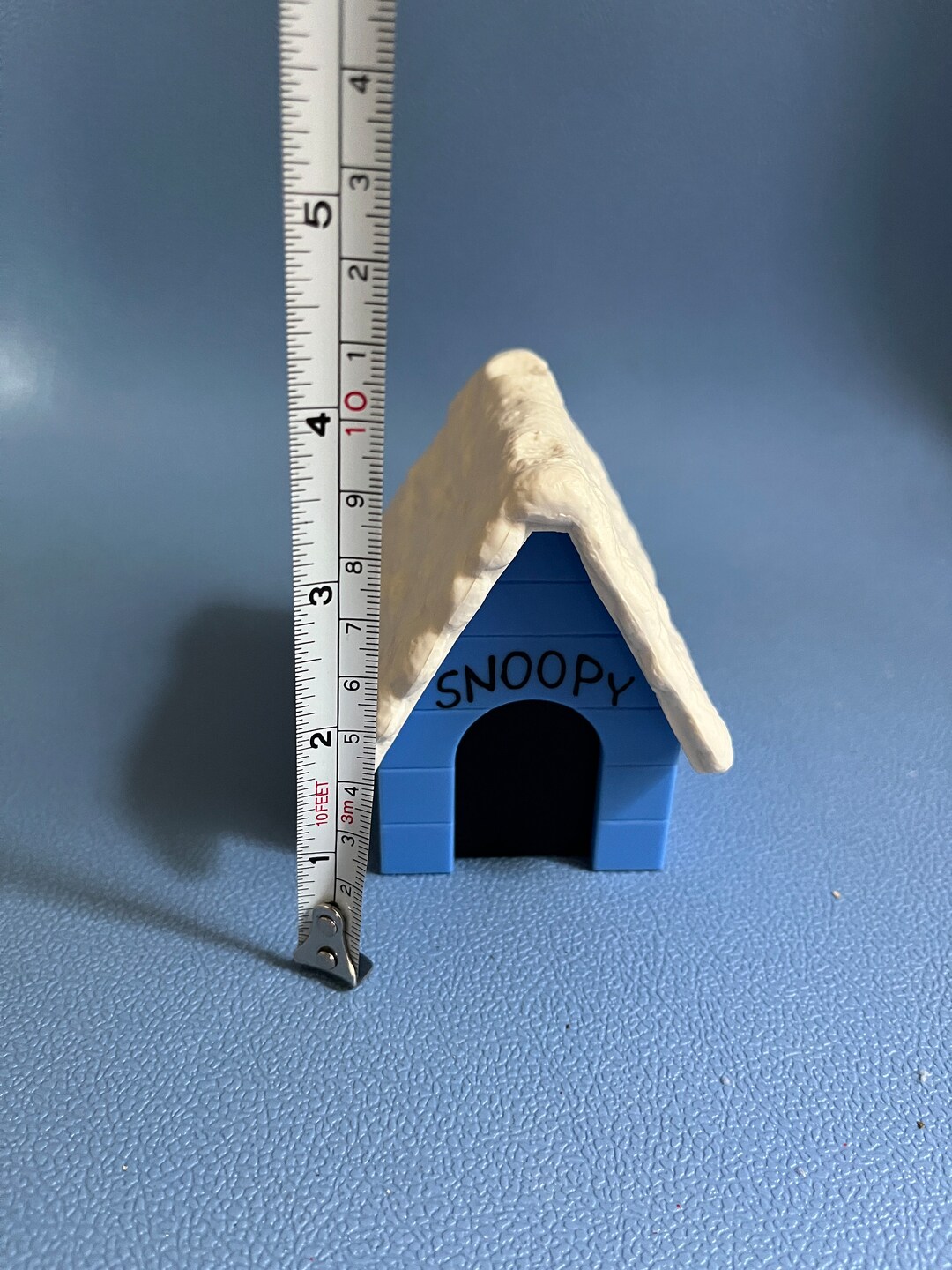 Vintage 2006 Snoopy Dog House Blue Snow Roof Toy Great Condition ...