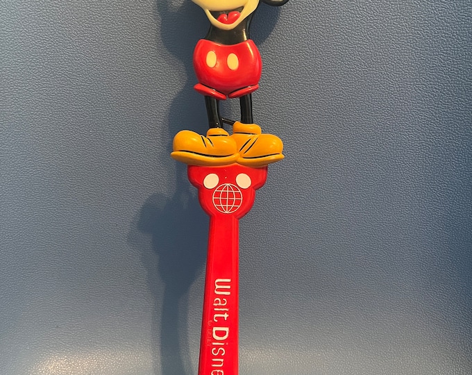 Vintage 1970s Mickey Mouse Back Scratcher Walt Disney World Souvenir 15 ...