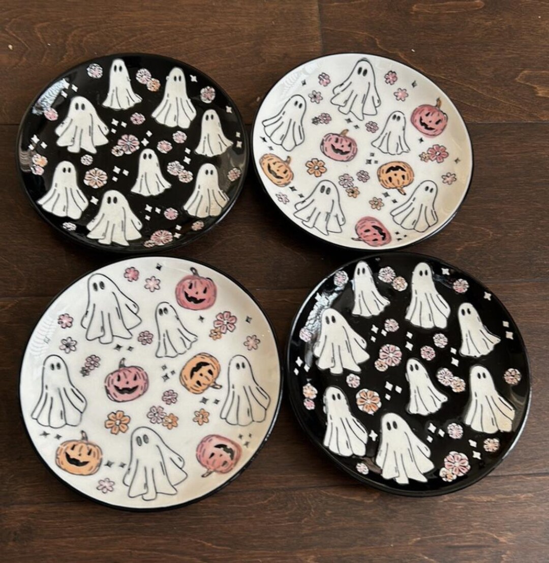 NIP Unused Potter's Studio Hand Painted Set of 4 6 Inch Ghost Plates ...