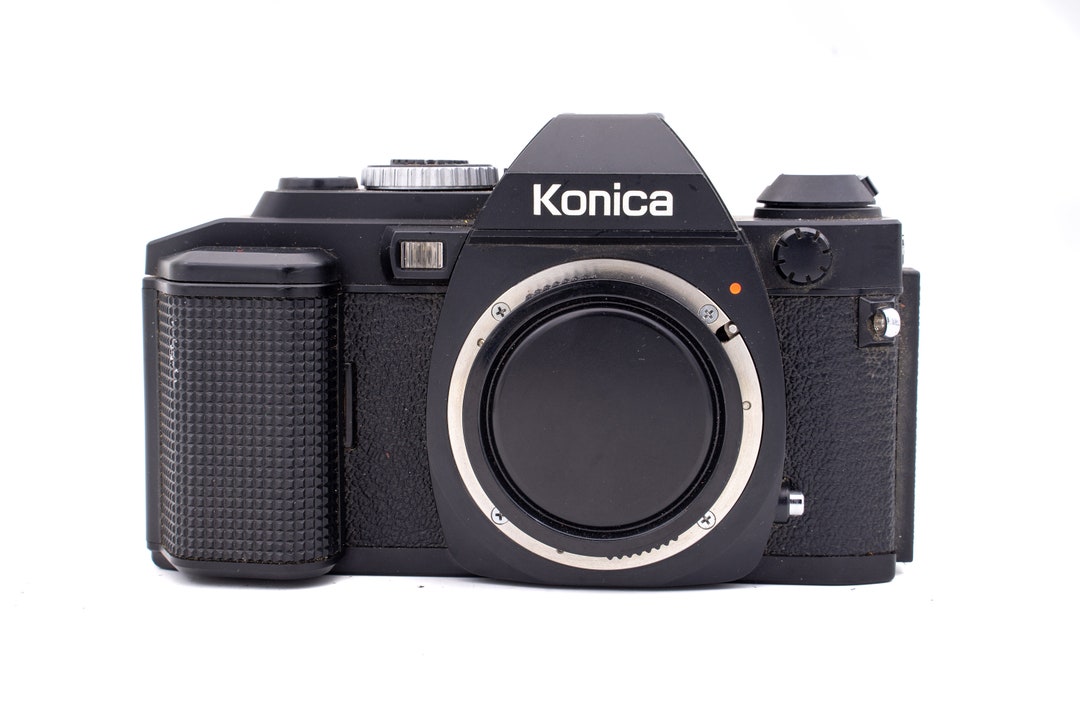 Konica FS-1 Film Camera Released in 1979 ( First Camera With Built in ...