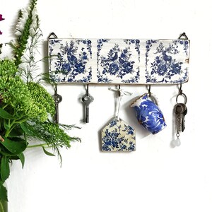 Willow Blue Key Holder for a Wall Toile Art Upcycling Wood - Etsy