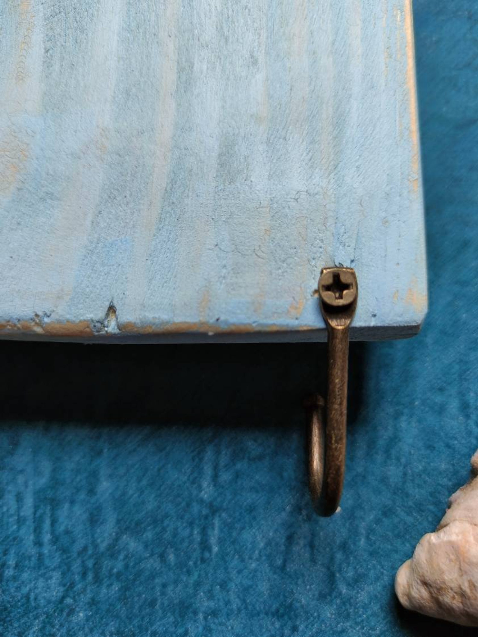 Wooden Key Holder for a Wall With Sea Shell, Sea Cottage Key Rack ...