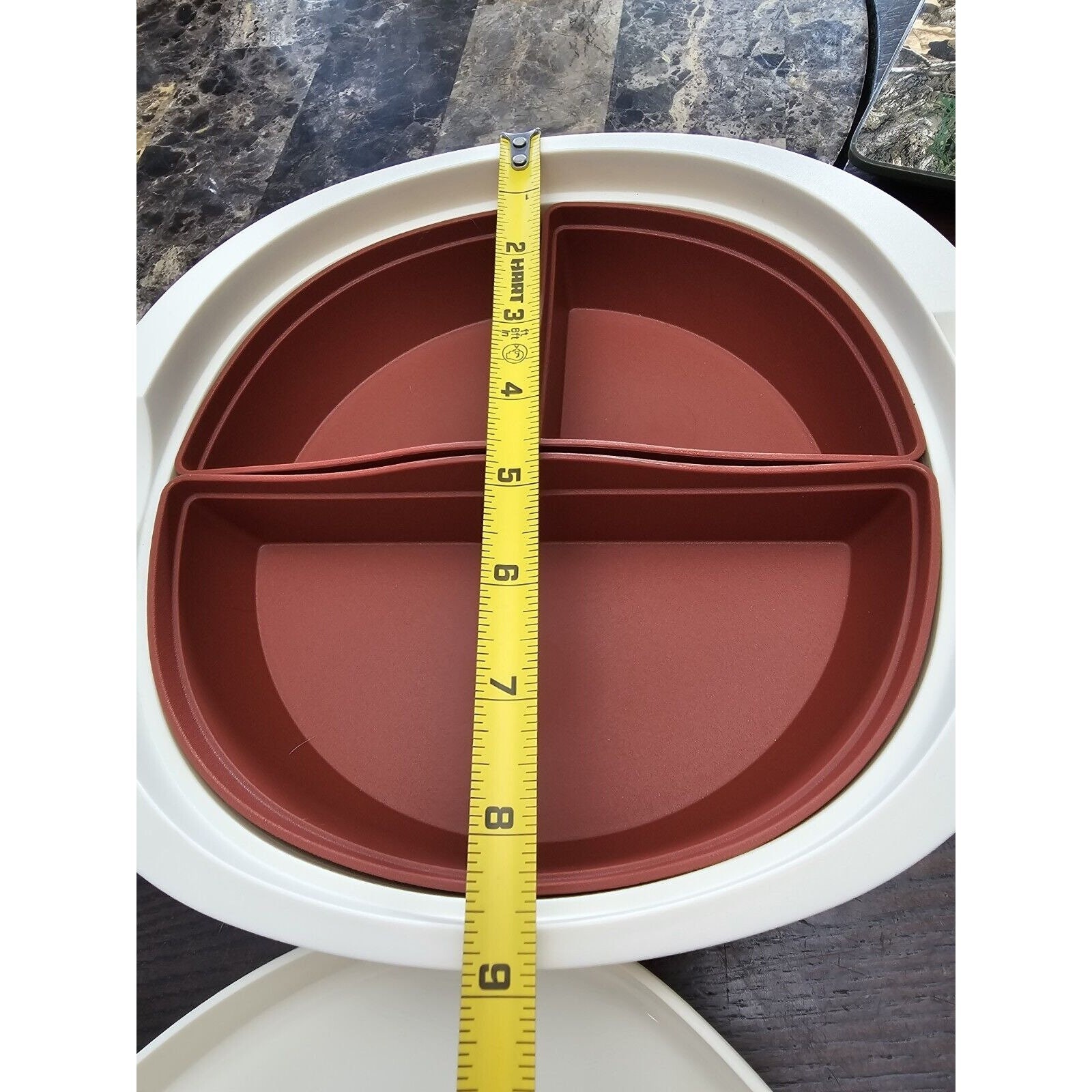 Tupperware Sectioned Microwave Safe Container W/ Lid 4 Cups Vintage ...