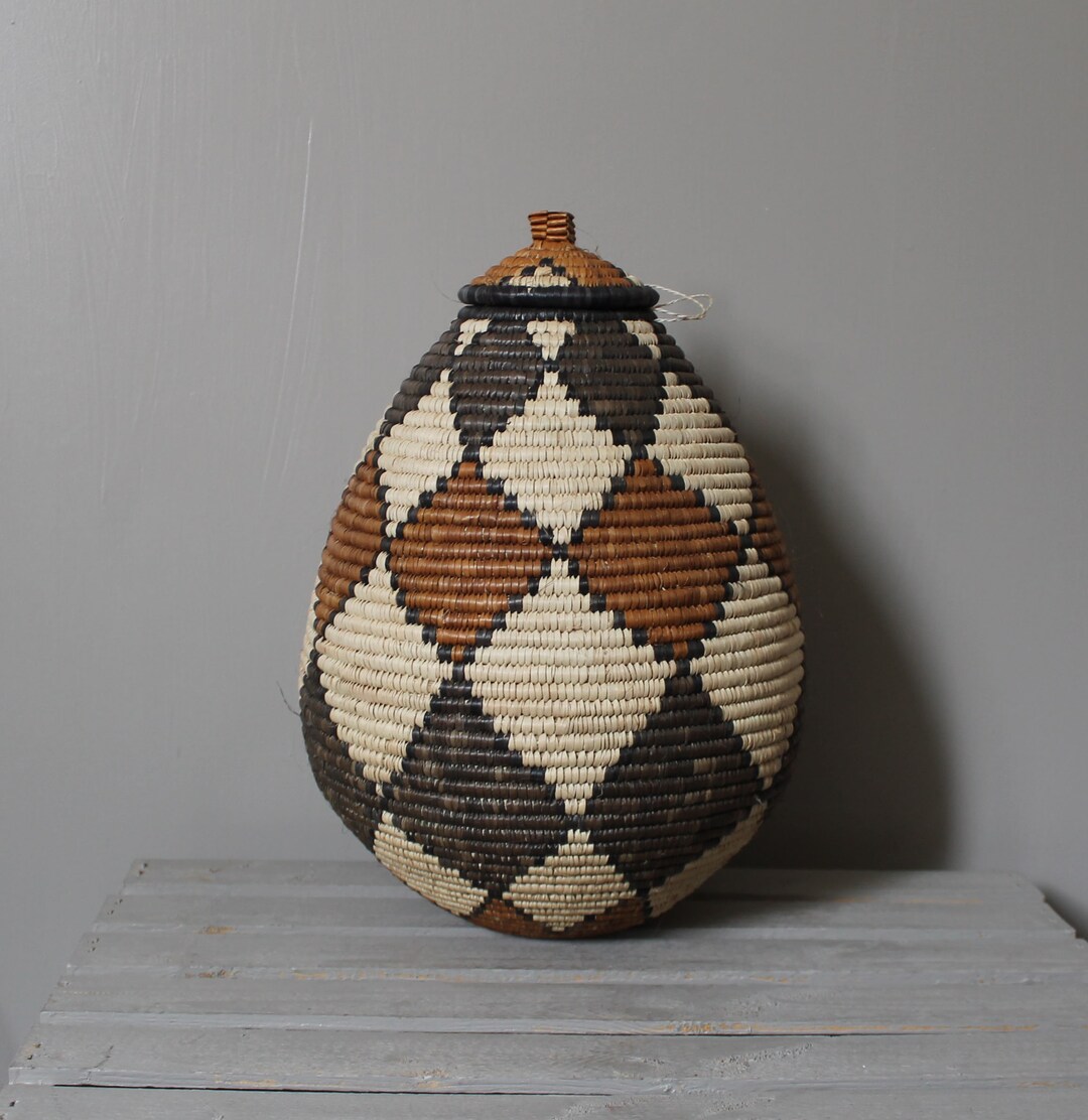 14'' Zulu Ilala Palm Basket South Africa Hand Woven Lidded Pot Kwazulu ...