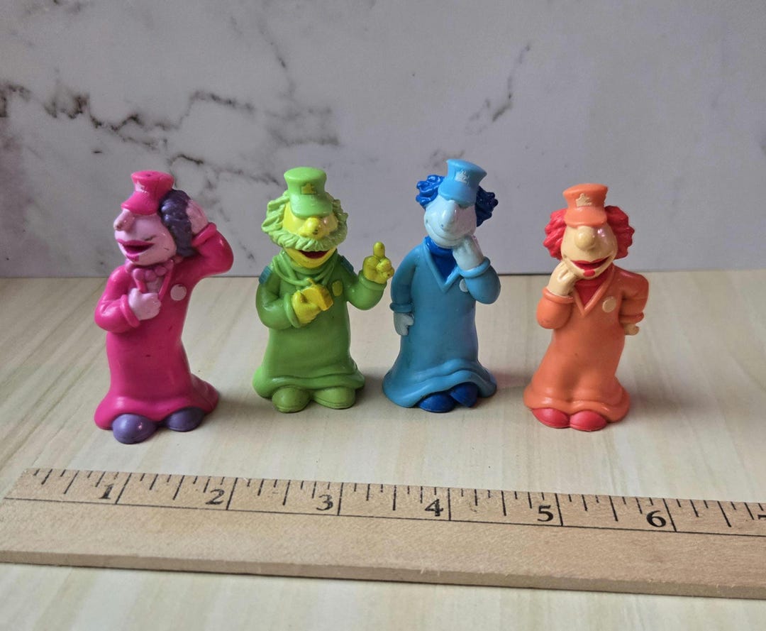 Puzzle Place Pal Police Officer Collection Fisher Price 1995 PVC Figure ...