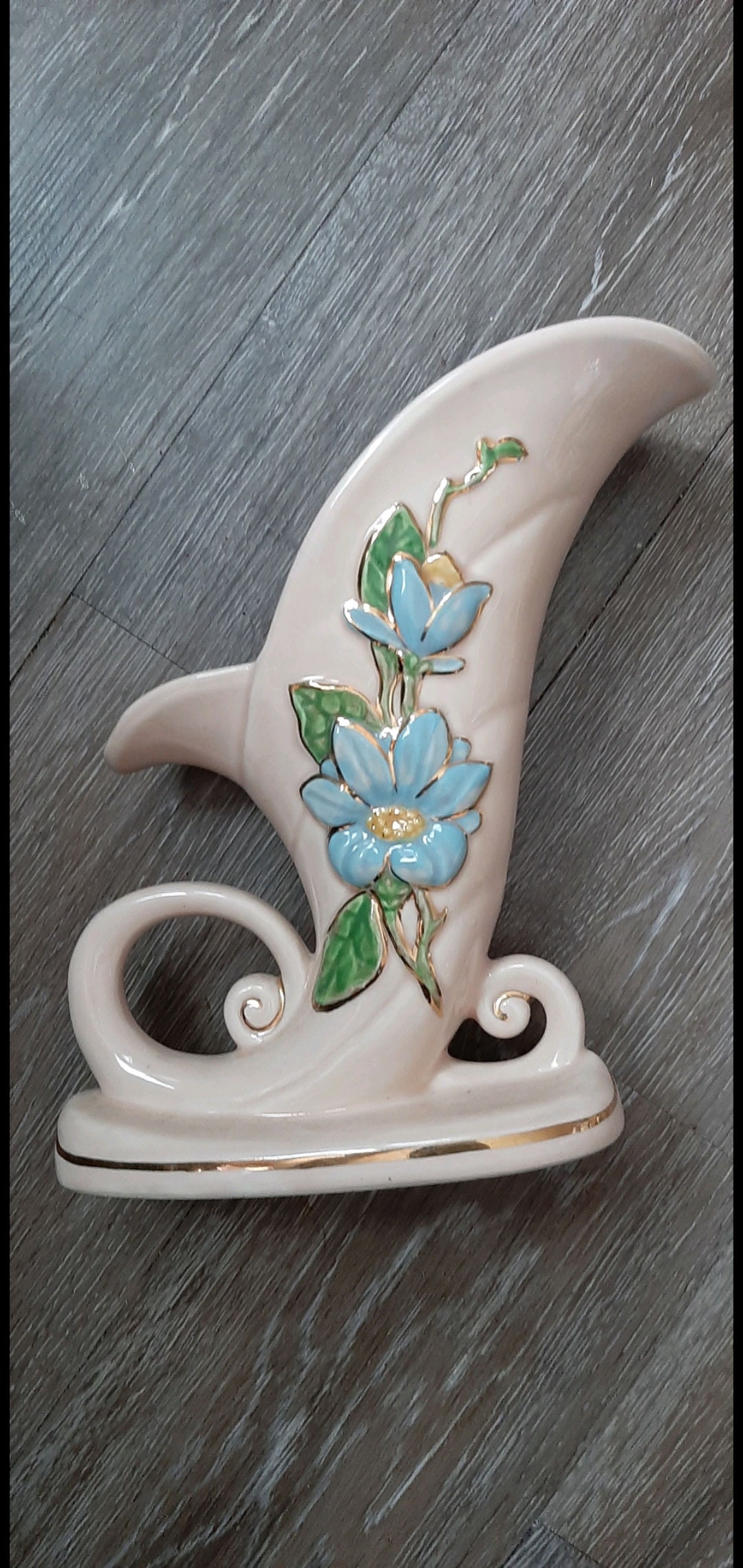 Vintage Hull Pottery Cornucopia Vase Gloss Glaze H-10-8 1/2 Retro Home ...