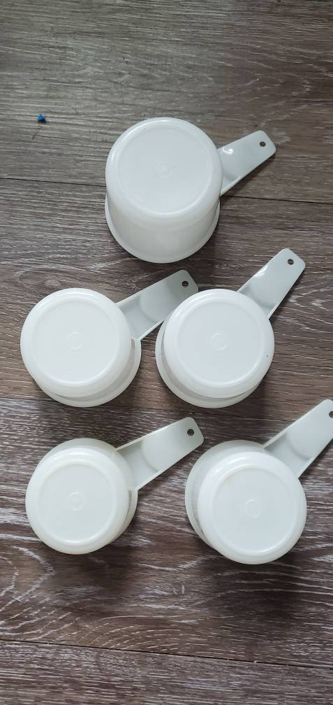 Vintage White Tupperware Measuring Cups Your Choice Retro - Etsy