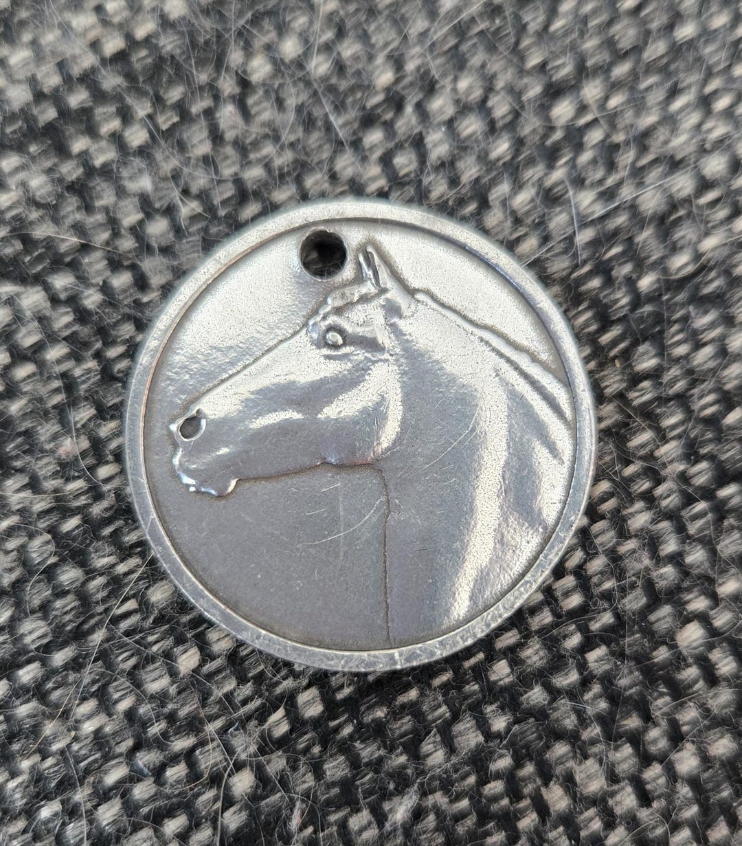 Danforth Pewter Coin Horse Head - University of Vermont - Made in USA ...