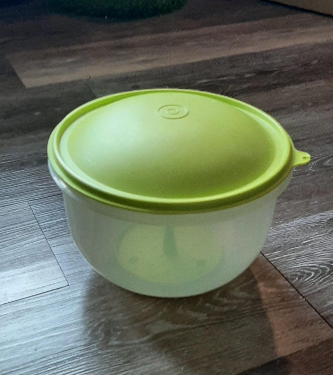 Vintage Tupperware Super Crisp It Bowl With Lime Green Dome Lid and ...